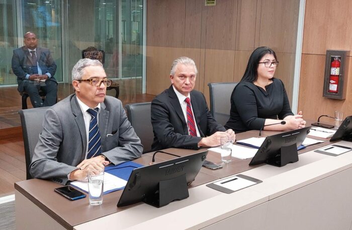 Audiencia del Canciller Arnoldo André en comisión investigadora será ...