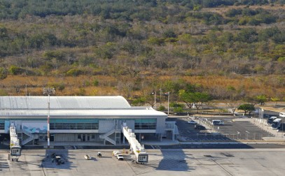 Nueva terminal de pasajeros del Aeropuerto de Guanacaste empezaría a ...