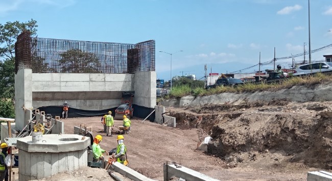 Paso elevado en Hatillo 7 y 8 registra 38% de avance: Estaría listo en ...